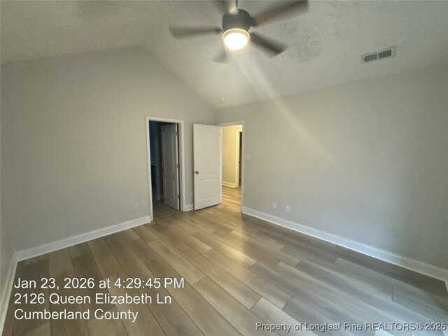 2126 Queen Elizabeth Ln, Hope Mills, NC 28348